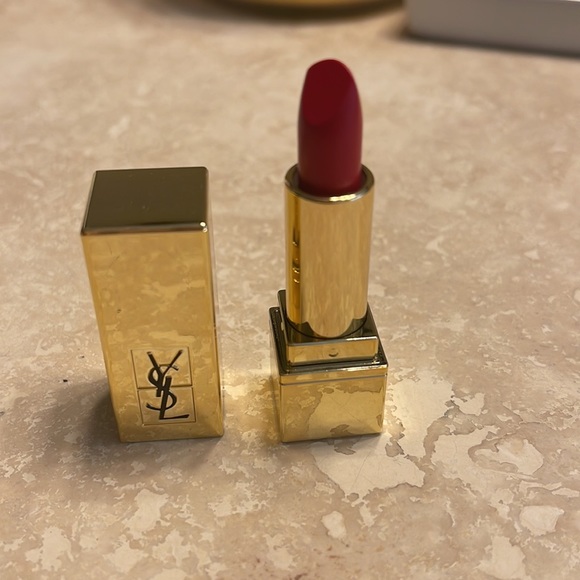Yves Saint Laurent | Makeup | Yves Saint Laurent Red Lipstick Rouge Pur ...